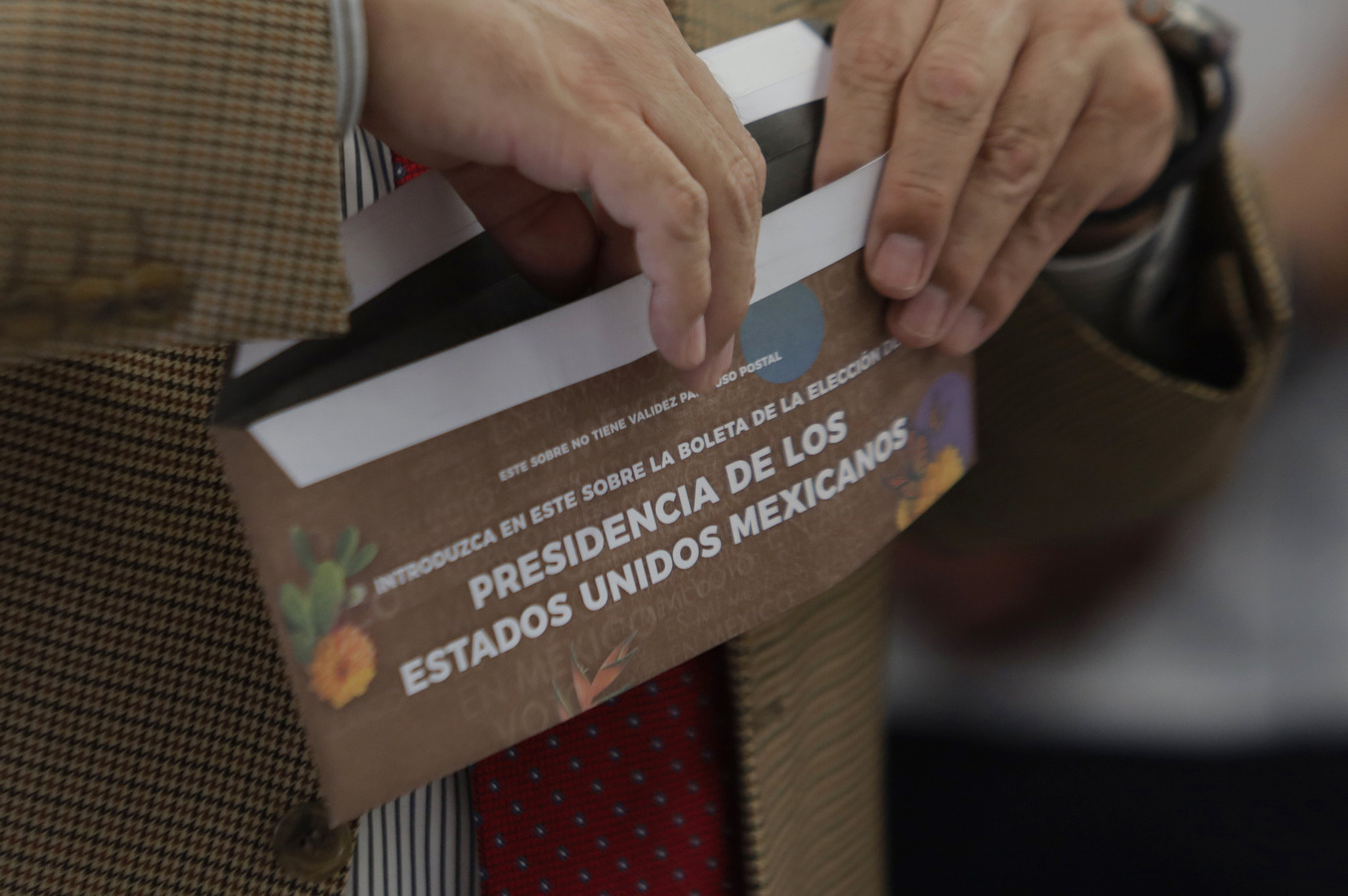 Clinton Signals U.S. Support during Mexico Visit | AS/COA