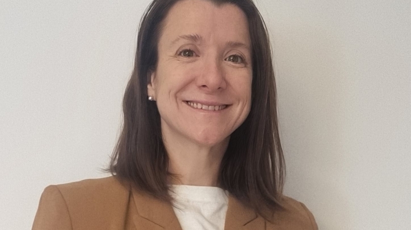 Gabriela Catri | AS/COA