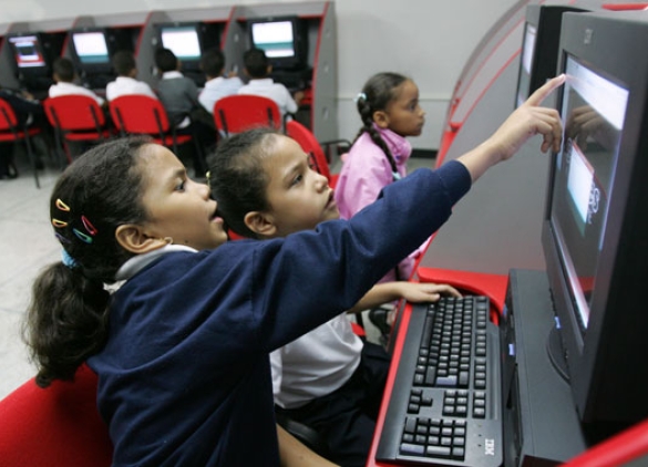 Explainer: Broadband Internet Access in Latin America | AS/COA